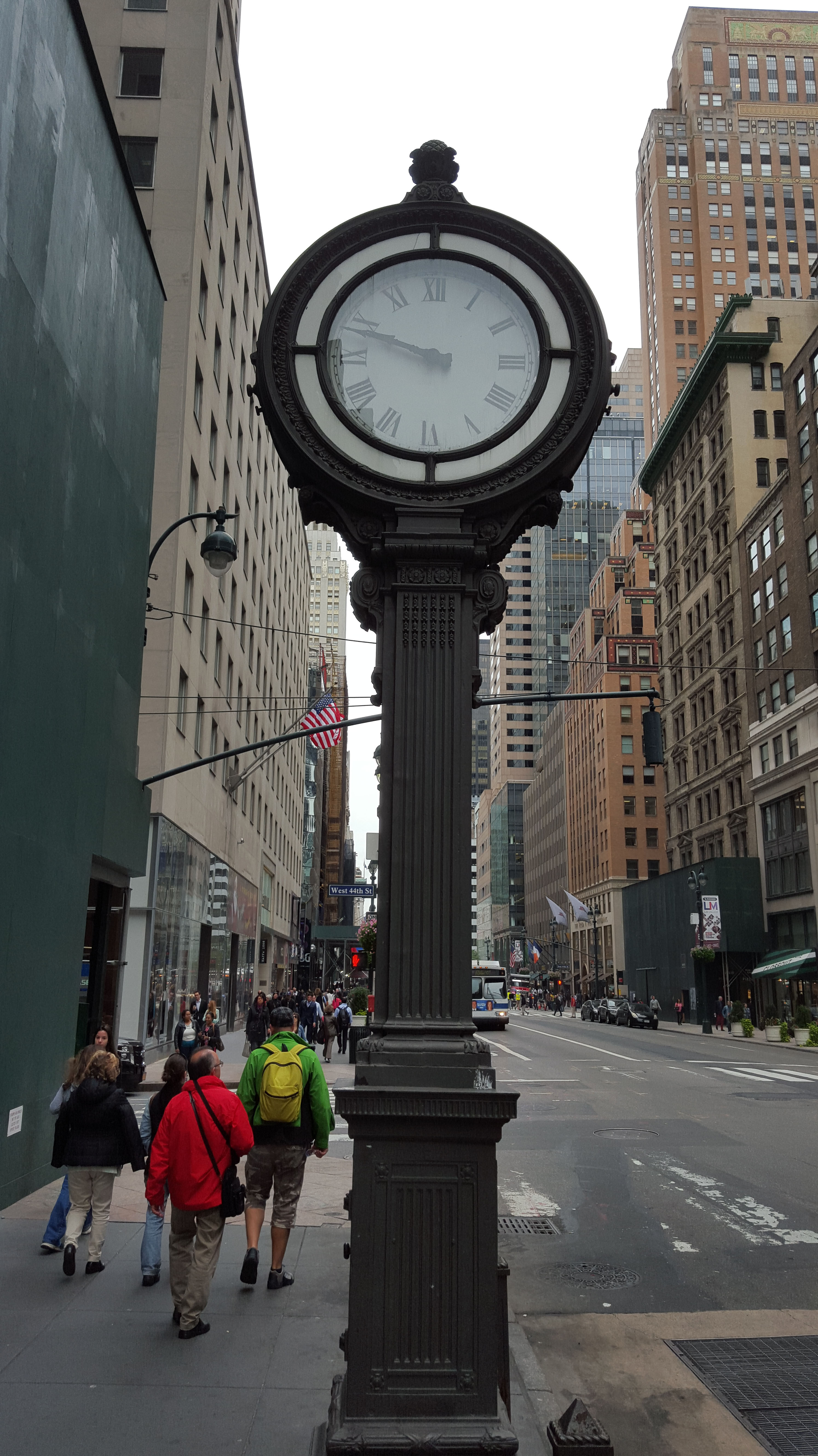 522 Fifth Avenue Sidewalk Clock - Landmark Branding LLC